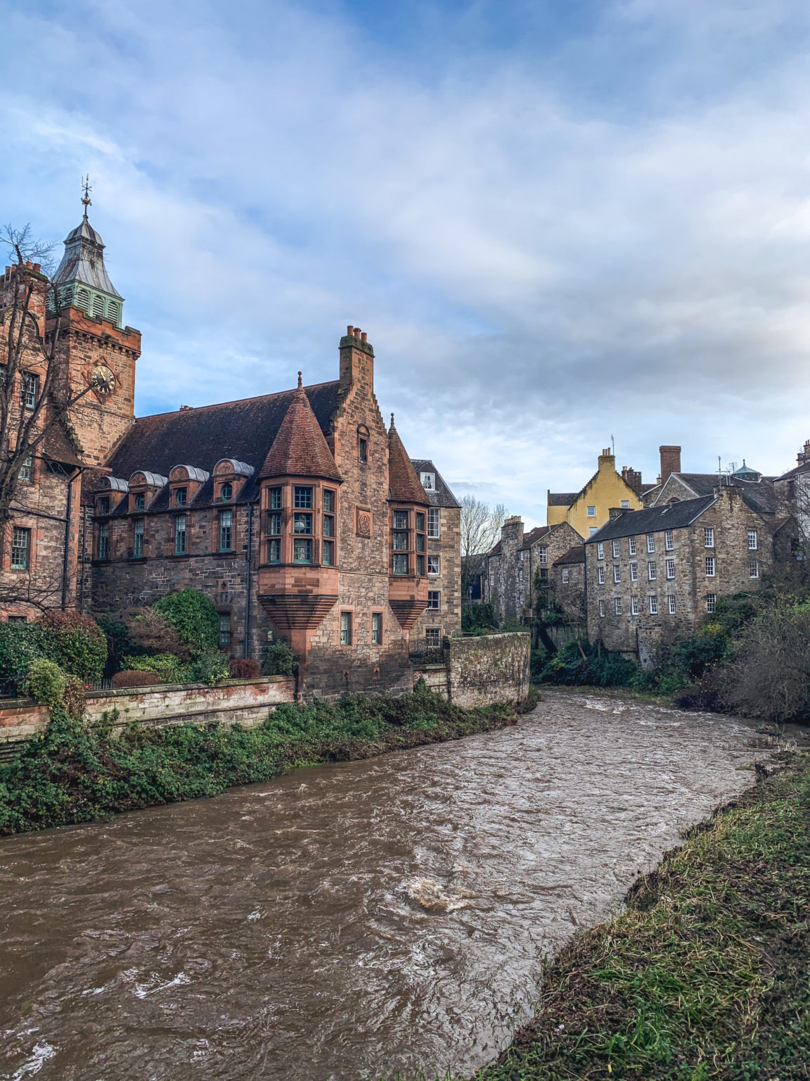 The complete guide to Edinburgh - Wanderlust Ale