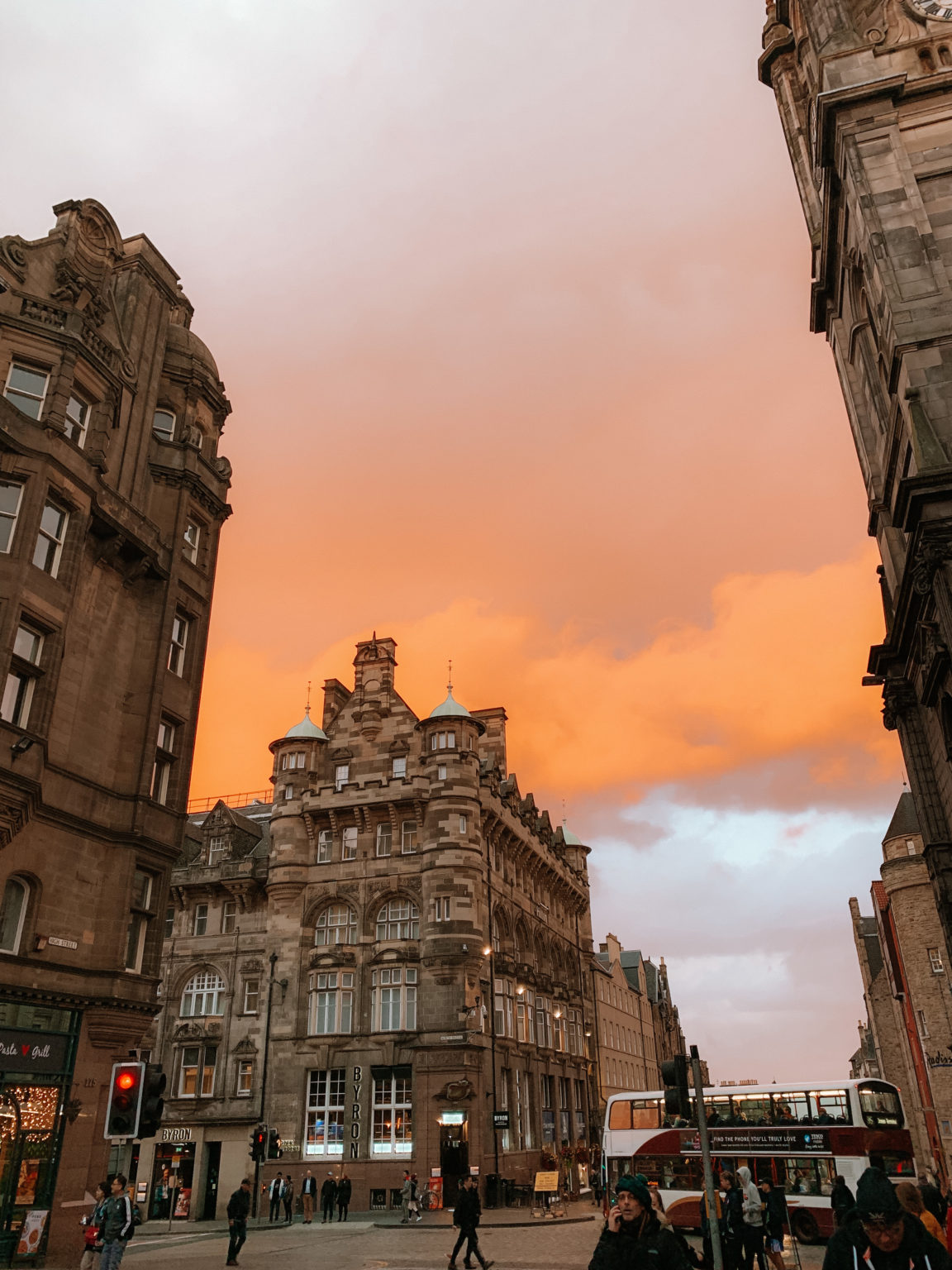 The complete guide to Edinburgh - Wanderlust Ale