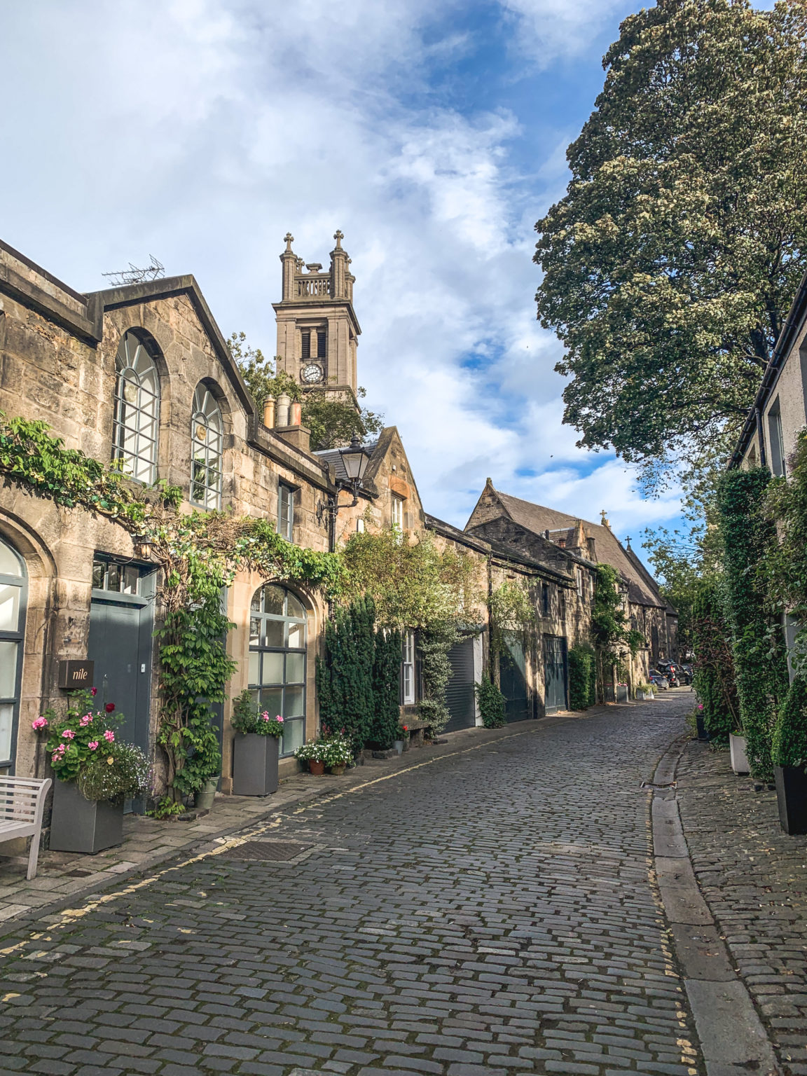 The complete guide to Edinburgh - Wanderlust Ale