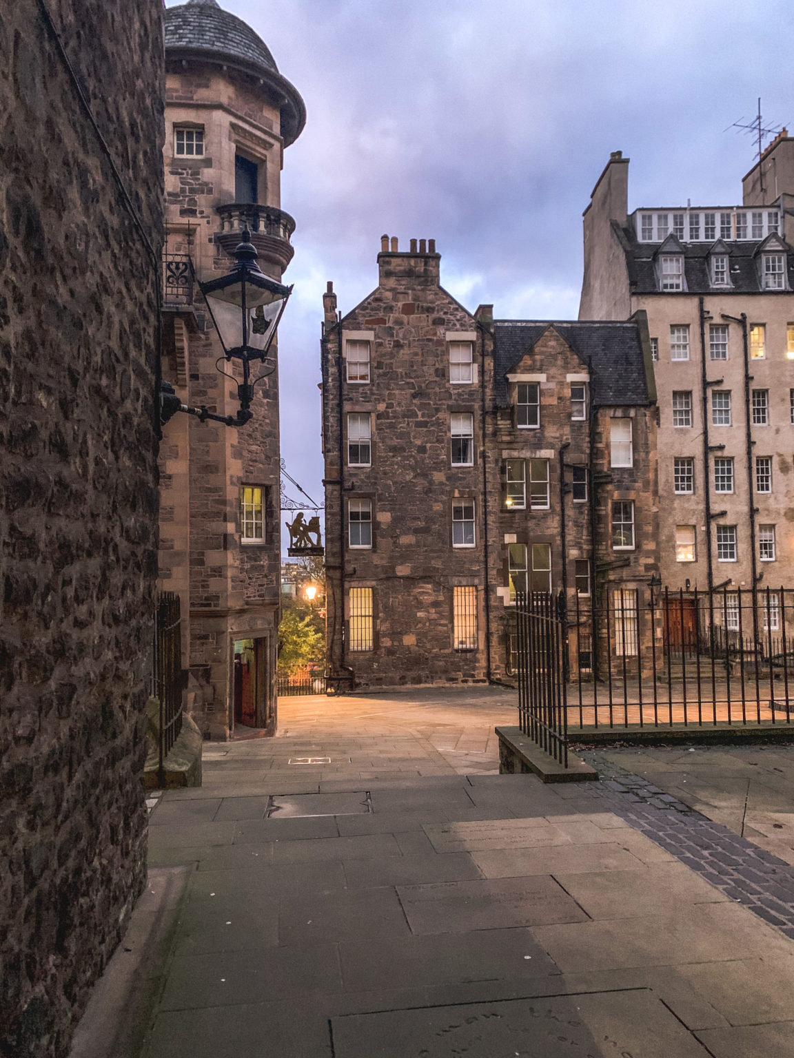 The complete guide to Edinburgh - Wanderlust Ale