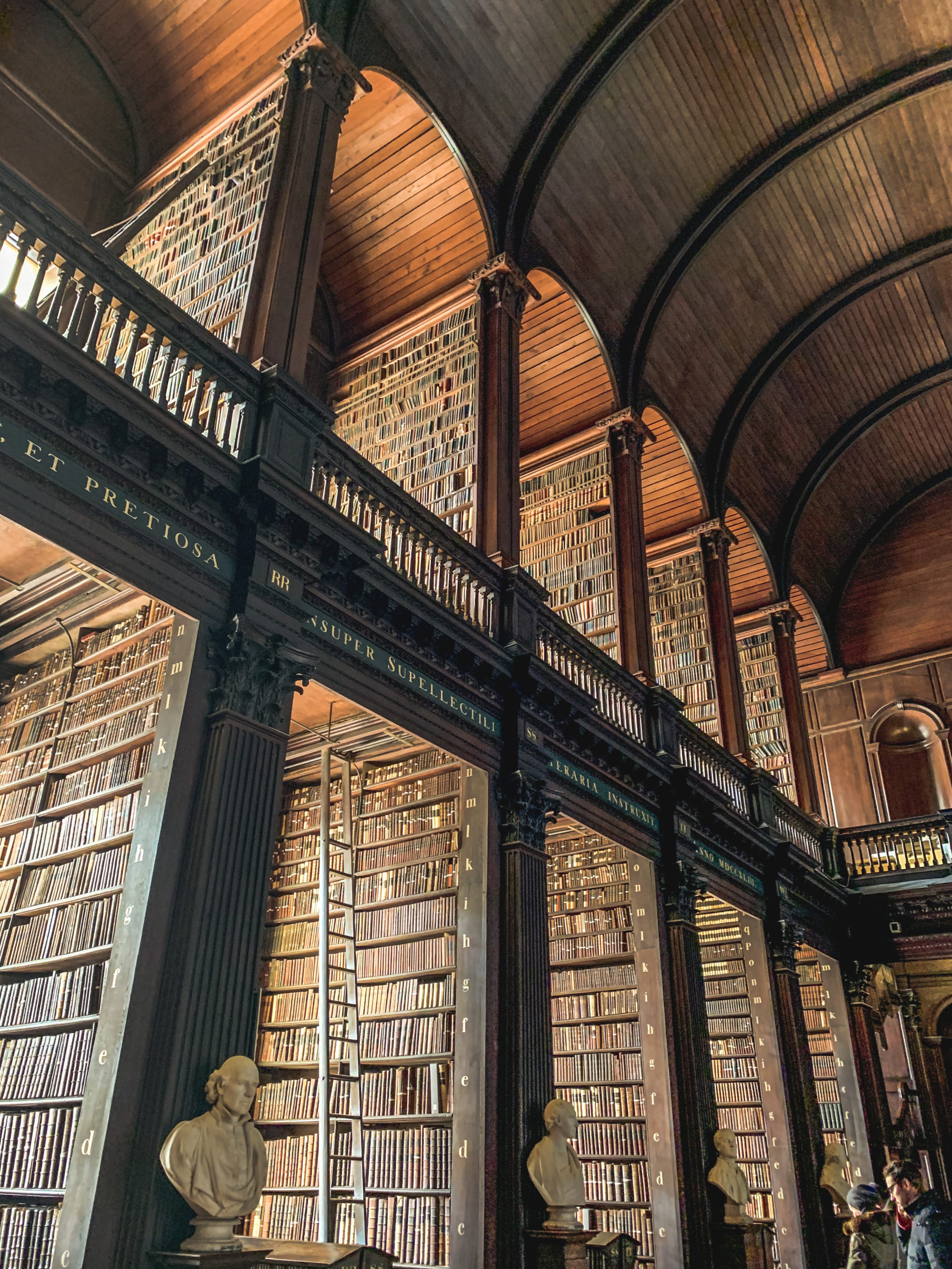Discover the world's most beautiful libraries - Wanderlust Ale